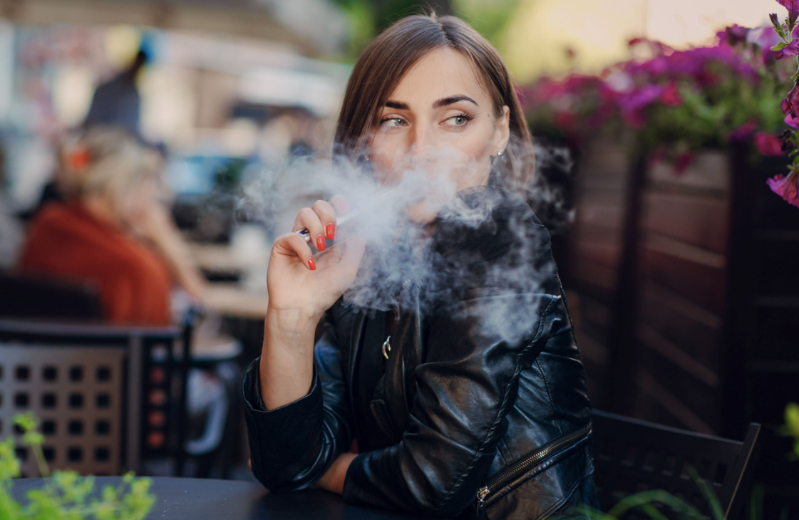 How to Use a Shisha Pen? — Flawless CBD